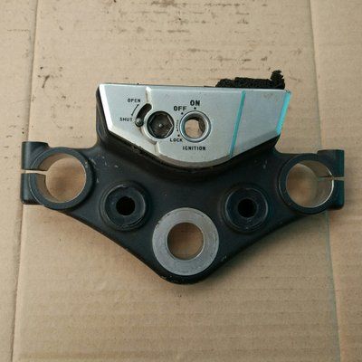segitiga atas CB 150 R lama New Megapro Monoshock Verza original ...