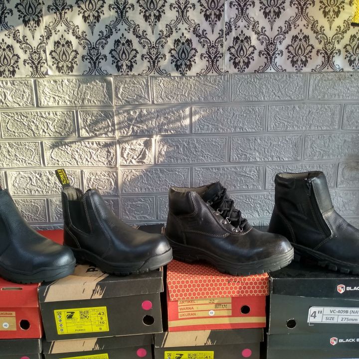 Sepatu Safety Kerja Proyek Darat Laut Udara 4 Varian Semi Boot 3/4 ...