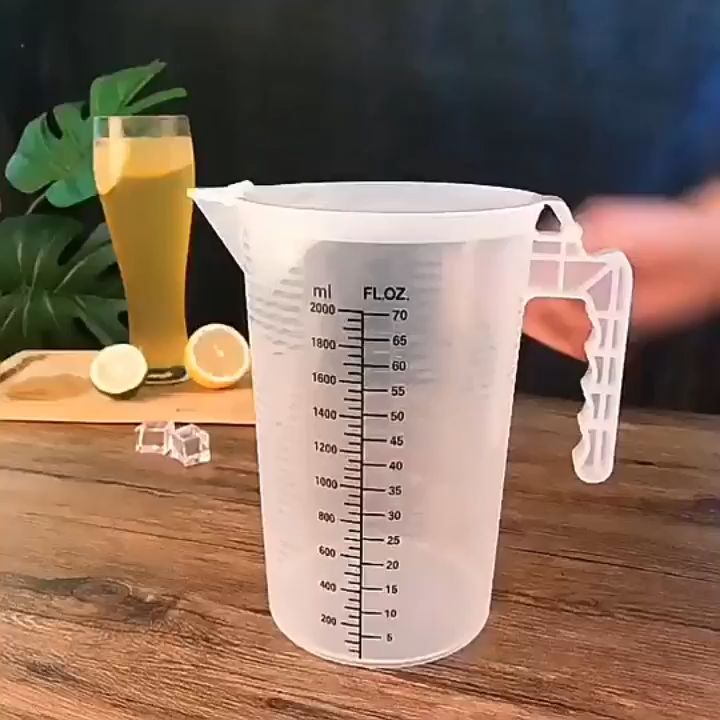 Plastic Measuring Cup with lid PP Pitcher Liquid Measure Jug Cup ...