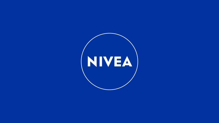 Buy 1 Take 1 NIVEA Body Extra Bright C&E Vitamin Body Serum with ...