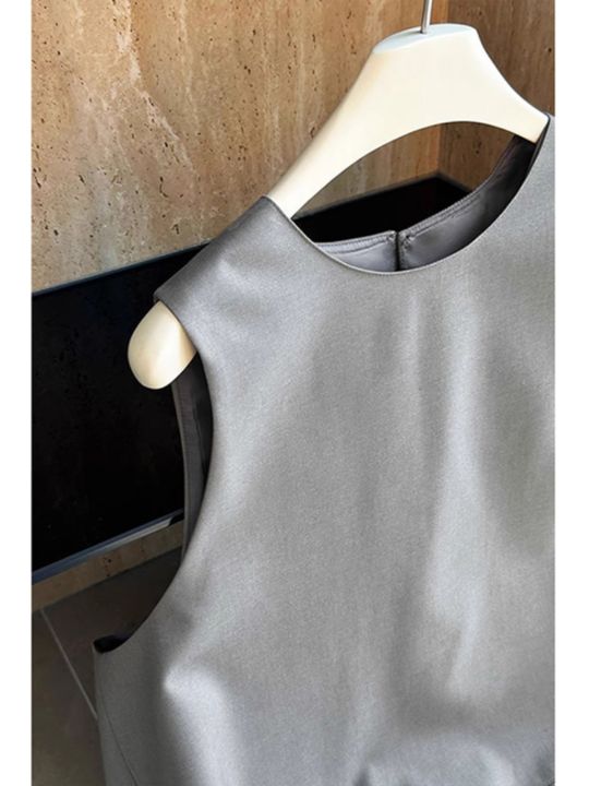 Elegant Grey Back Split Suit Vest Quality Early Spring 2025 Fashionable ...