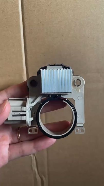 Mitsubishi IC Regulator Car Generator Regulator IM847 Fits For L300 ...