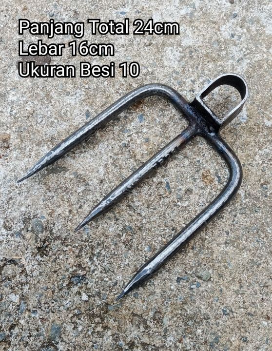 Garukan Garpu Sampah Besi Besar Gagang Kolong - Cangkrang Sampah Besi 3 ...