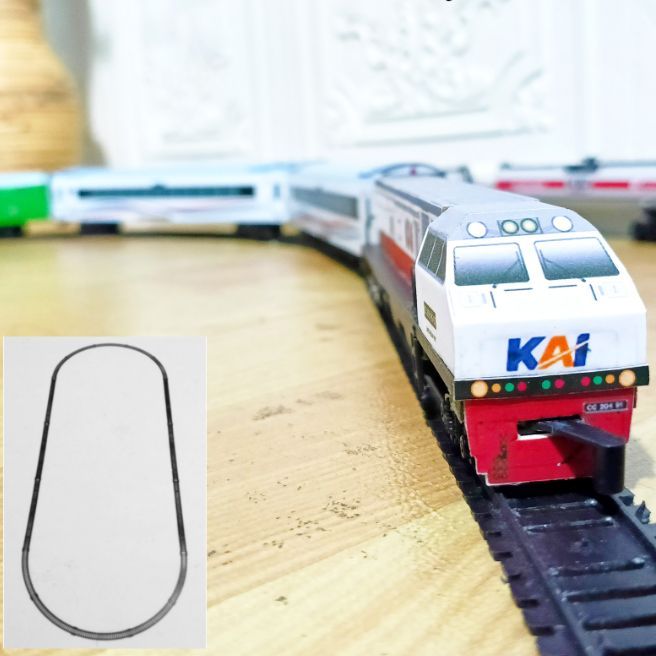 Kereta Api Indonesia Lokomotif CC203 Rangkaian Gerbong | Lazada Indonesia