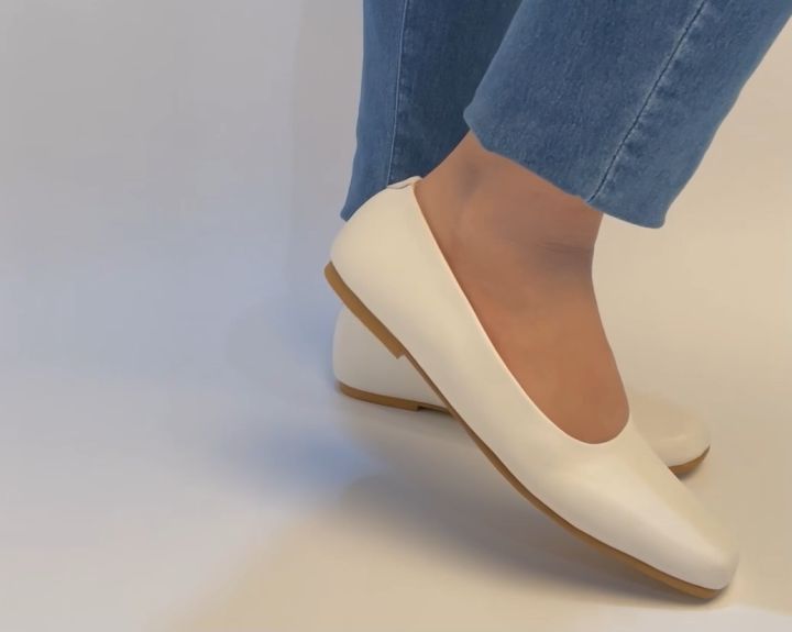 SEPATU PERAWAT WANITA WARNA PUTIH UKURAN BESAR 35 SAMPAI 45 BAHAN KULIT ...