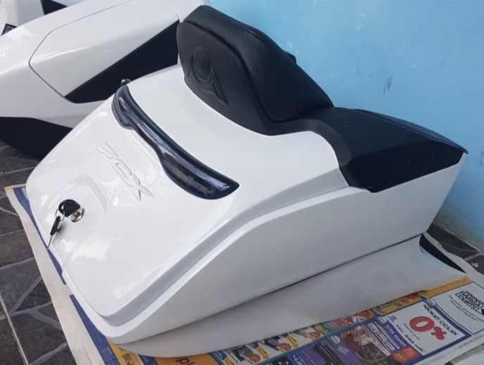 top box belakang pcx 150. nyaman untuk sandaran dan bawa barang barang ...