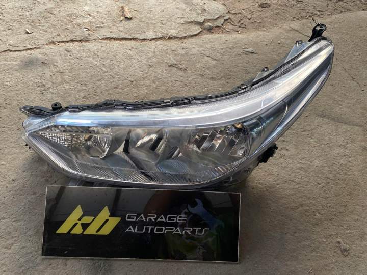 Toyota Vios 2020 {Headlight Pair} | Lazada PH