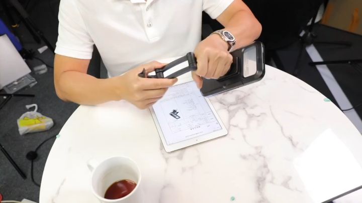 HOCO CA101 ที่จับมือถือกันฝน สำหรับมอเตอร์ไซด์ กันสั่น กันน้ำ IPX4 ...