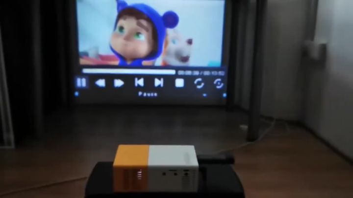 READY STOCK Projector Y300 Mini Portable Projector HD 1080P LED Laptop ...