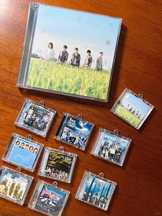 ของขวัญวันเกิด หัวเข็มขัดอัลบั้มเพลง NFC Mini CD ของขวัญเล่นตลก ตุ๊กตา ...