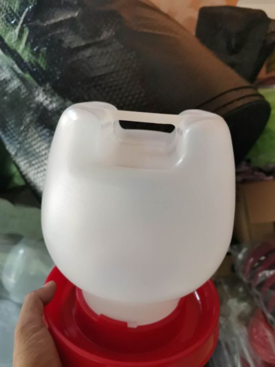 4Liters or 1 gallon Chicken Waterer Galloner | Lazada PH