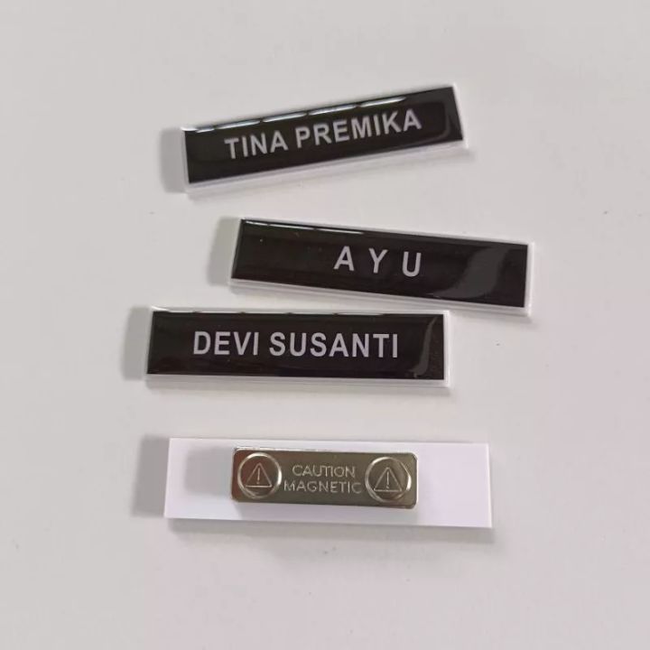 Papan Nama Dada atau Name Tag | Lazada Indonesia