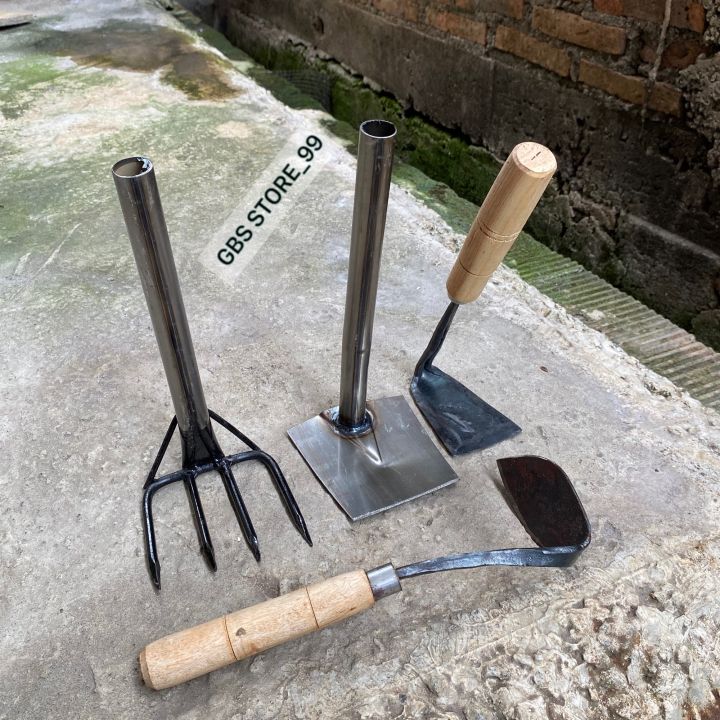 PAKET ALAT BERKEBUN MENANAM - ALAT CANGKUL KORED GARUKAN RUMPUT ...