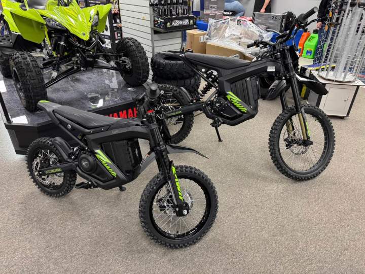 RAWRR MANTIS MINI R & R17 72V 20AH 4.5KW Teens/adult Electric Dirt Bike ...