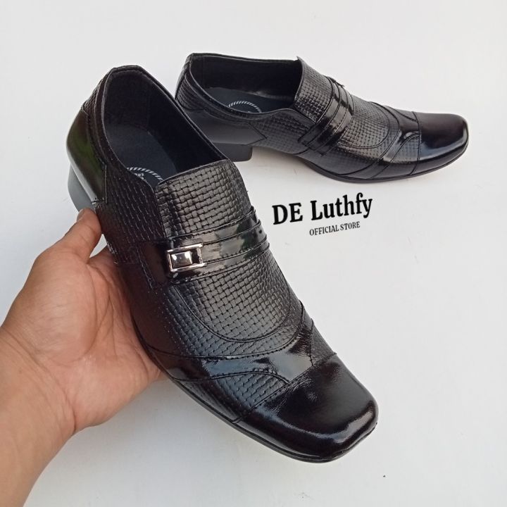 Sepatu Pantofel Formal Pria Kulit kerja Kantor kondangan | Pansus ...