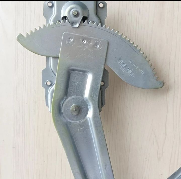 Regulator Window RH Puteran Kaca Jendela Pintu Kanan mobil Dyna Hino ...