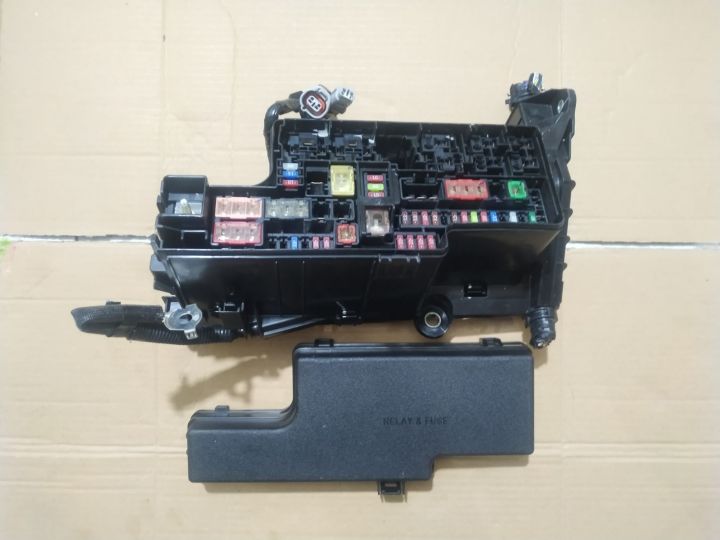 Fuse box sekring Innova reborn Fortuner vrz Hilux revo original ...