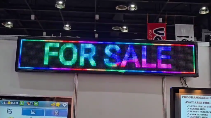 LED Digital Programmable Signage RGB Full Color / Display Screen Store ...