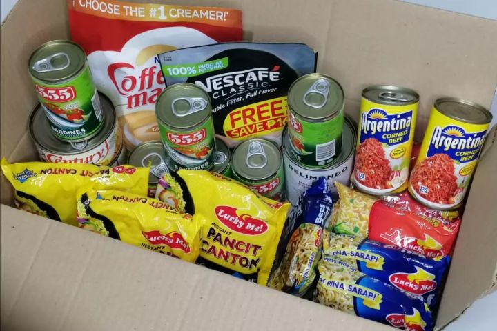 Grocery package C w/ FREE 2kg RICE | Lazada PH