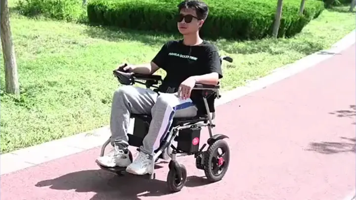 Kursi roda listrik cerdas sepenuhnya otomatis / Kursi Roda Elektrik ...