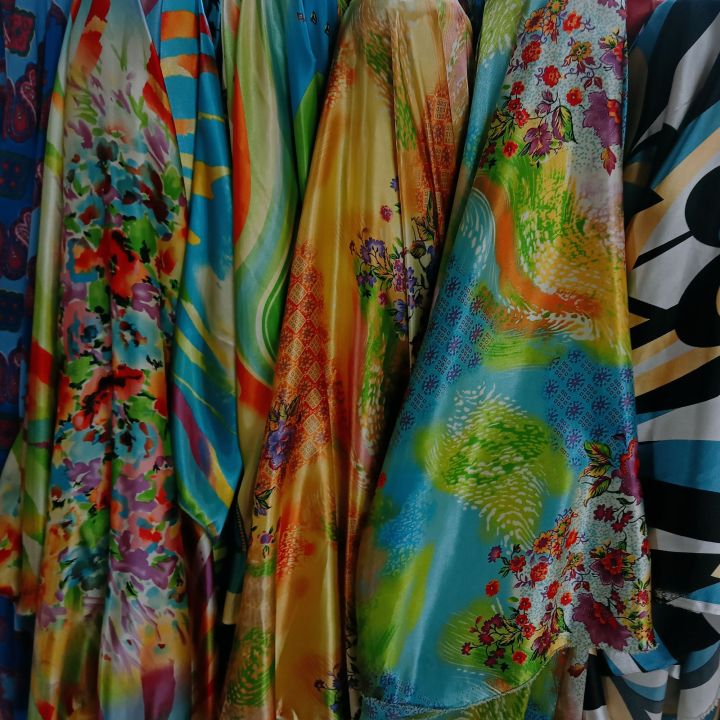Kain Satin Silk Motif Bunga Abstrak Import - Kain Silk Satin - Kain ...
