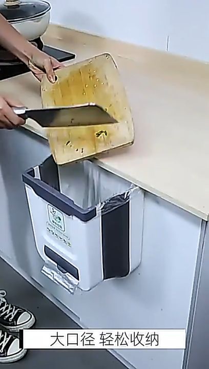 Foldable Hanging Trash Bin Collapsible Creative Dustbin Space Saving ...