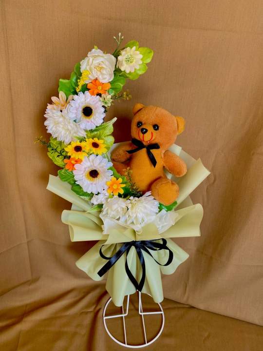 Bucket bulan sabit /boequet bulan sabit & boneka / buket boneka ...