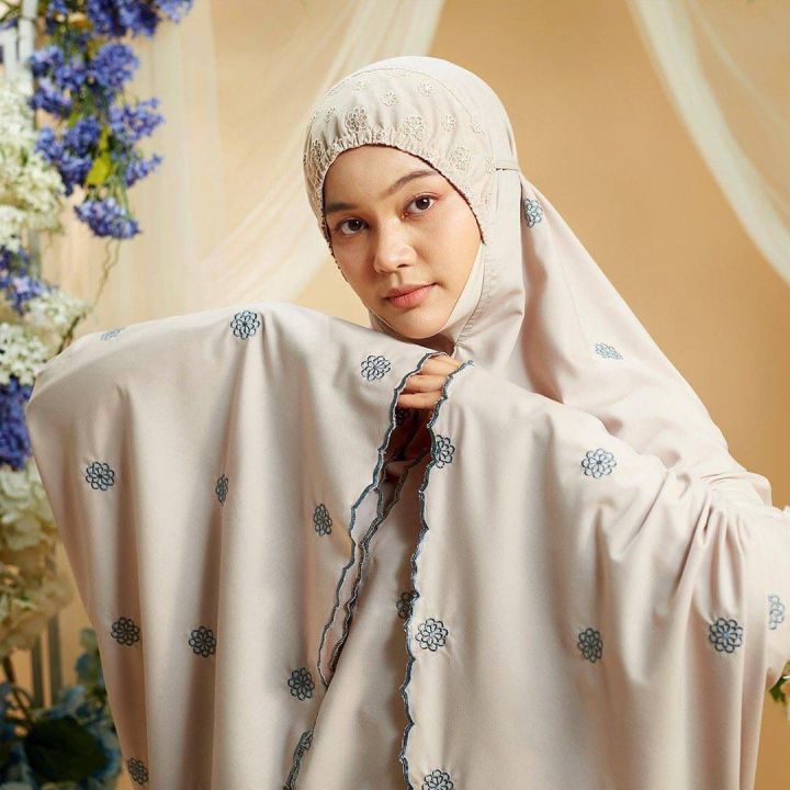 (READY STOCK)‼️NEW DESIGN ‼️ Telekung Broderie Izzara -free women bag ...