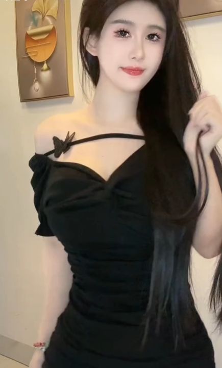 vivi.an เดรสสั้นออกงาน แต่งสายคาดผีเสื้อ ปาดไหล่จั๊มแขน เดรสรัดรูปให้ ...