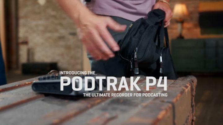 Zoom PodTrak P4 เครื่องบันทึกพอดคาสต์แบบมัลติแทร็ก Portable Multitrack ...
