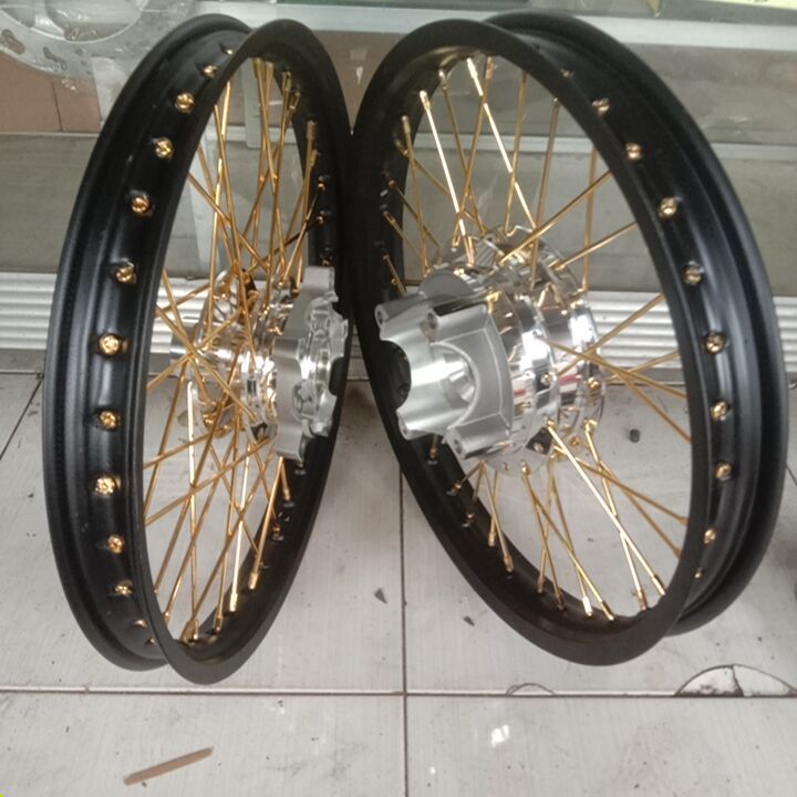 VLEG PELEK HONDA PCX 160 RING 17/140/160 PNP | Lazada Indonesia