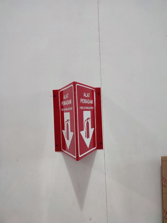 AKRILIK SIGN BOARD APAR | Lazada Indonesia