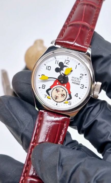 Vintage Mickey Mouse fat boy – นาฬิกามิกกี้เมาส์ตัวอ้วน ยุค 90 โดย ...