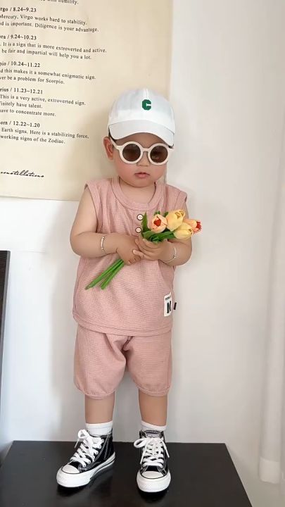 Babyonline(Y188) ชุดเซ็ตเสื้อกล้ามแขนเว้ากางเกงขาสั้นสำหรับเด็กลายอักษร ...