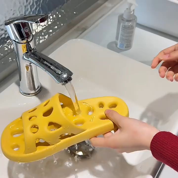 Bathroom Shower Slipper Non-Slip Quick Drying Water Leakage Soft Bottom ...