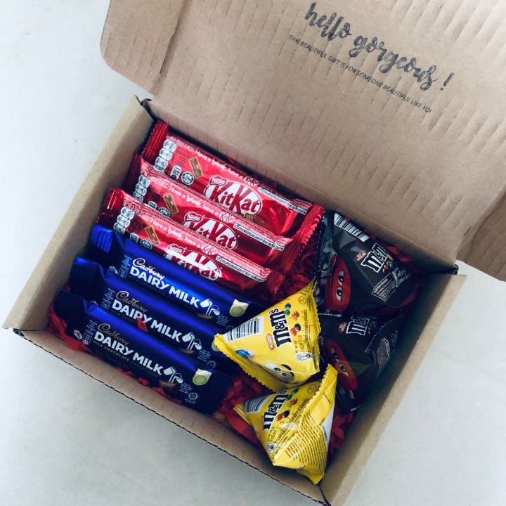 Chocolate gift box set for birthday / anniversary / graduation ...