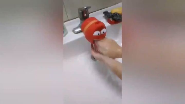 【KenCo】Larva Hilarious Bug วก๊อกน้ำ หัวฉีดสเปรย์ กรองน้ํา ลายการ์ตูน ...