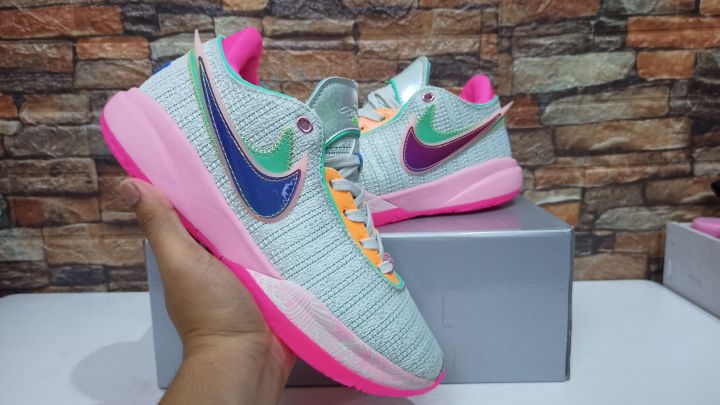 LeBron 20 "Time Machine" | Lazada PH