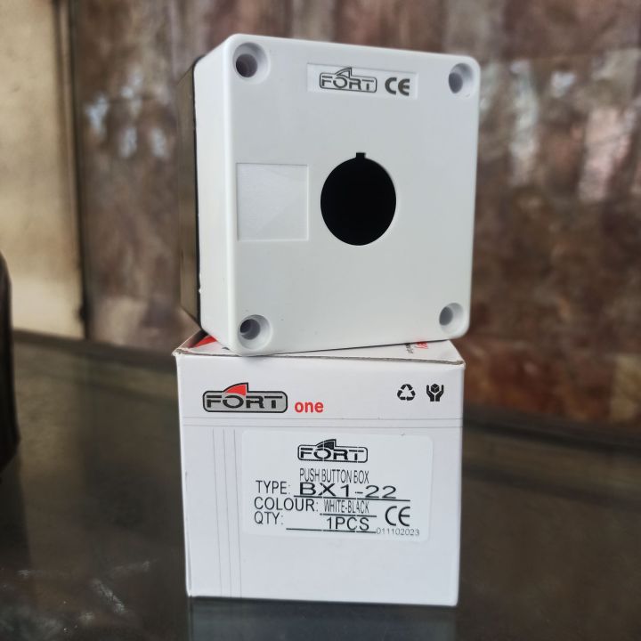 box plastik 1 lubang 22mm control box push button 1 hole putih | Lazada ...