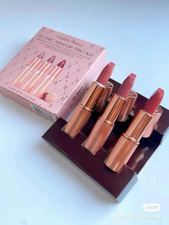 Set son mini được thiết kế nhỏ gọn, tiện lợi để bạn mang theo bên mình ...