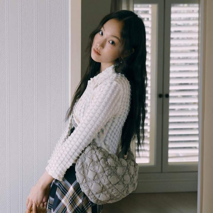 (พร้อมส่ง) กระเป๋า CARLYN รุ่น Cozy M | Lazada.co.th