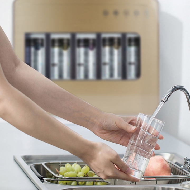 High-quality drinking water filter True five-stage ultrafiltration ...