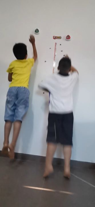 [Bản Tiếng Việt kèm decal] Đồ Chơi Vận Động, Bộ Chạm Nhảy Tăng Chiều ...