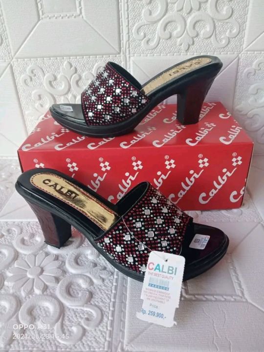 Sandal Calbi Wanita Wedges Kekinian // Sendal Wanita Terlaris Model ...