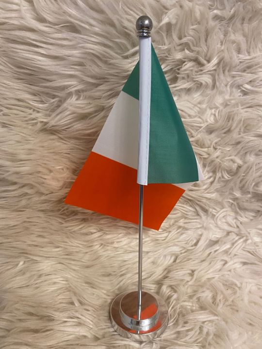 Table Top Italy Flag (Metal Stand) | Lazada PH