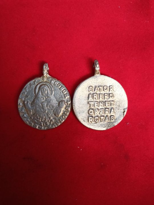 medalyong sator tao.proyeksyon sa mga lamang lupa. | Lazada PH