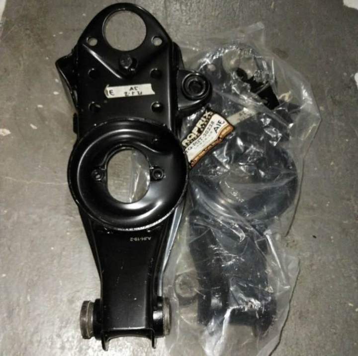 Suspension Arm Assembly ; Lower Mitsubishi L200 Pickup (1993-2000 ...