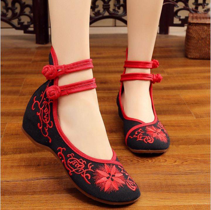 Old Beijing Cloth Shoes Dance Ethnic Style Lace-up Embroidered Shoes ...