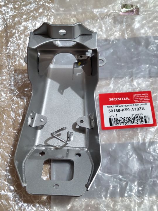 Genuine Rear Fender Bracket Click 125i | 150i v2 GC Honda: 50186-k59 ...