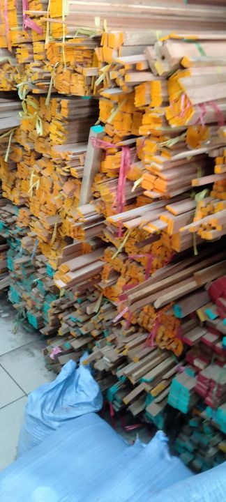 LISTON WOOD. 10 PCS. PER BUNDLE. 1/2 X 1", 1 X 1, 1/2 X 2. diy wood ...
